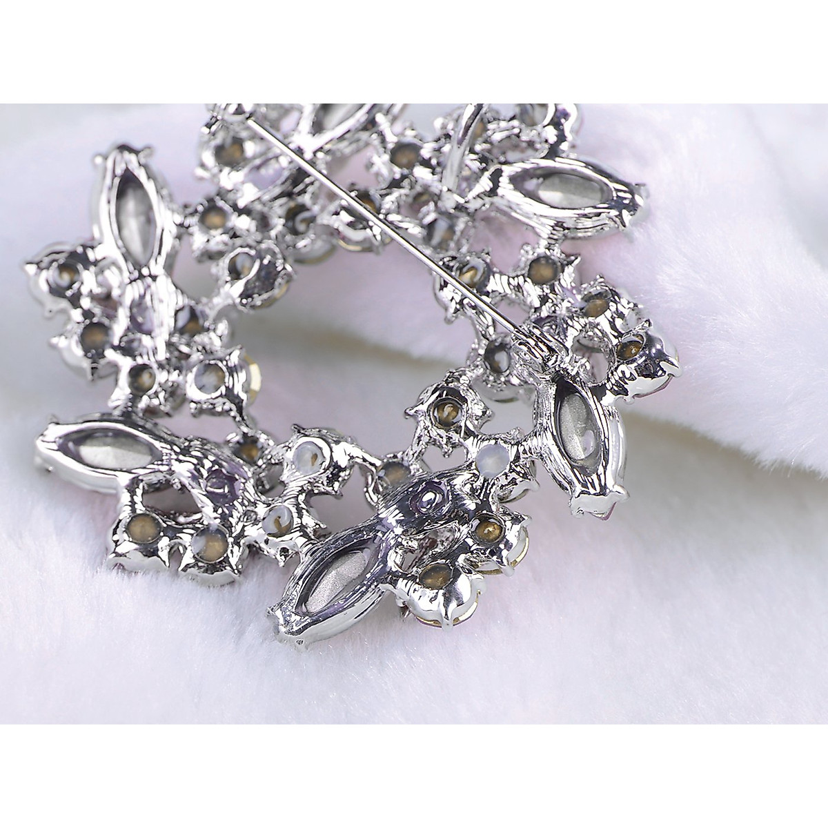 Alilang Womens Diamond Inspired Floral Wreath Holiday Christmas Old Fashion Brooch Pin, Pink