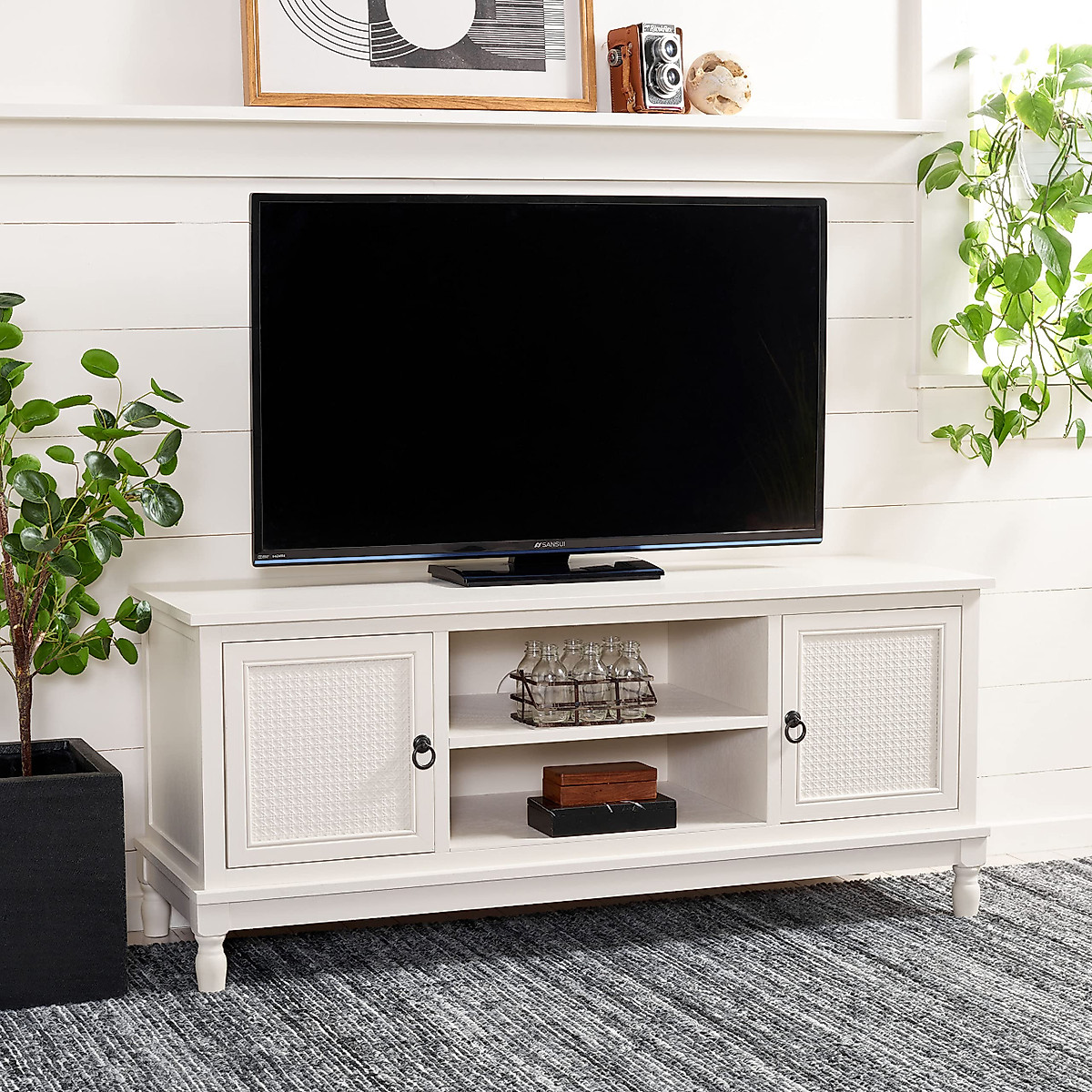 SAFAVIEH Home Collection Haines White 2-Door 1-Shelf Entertainment Media Stand up to 55" Flatscreen TV
