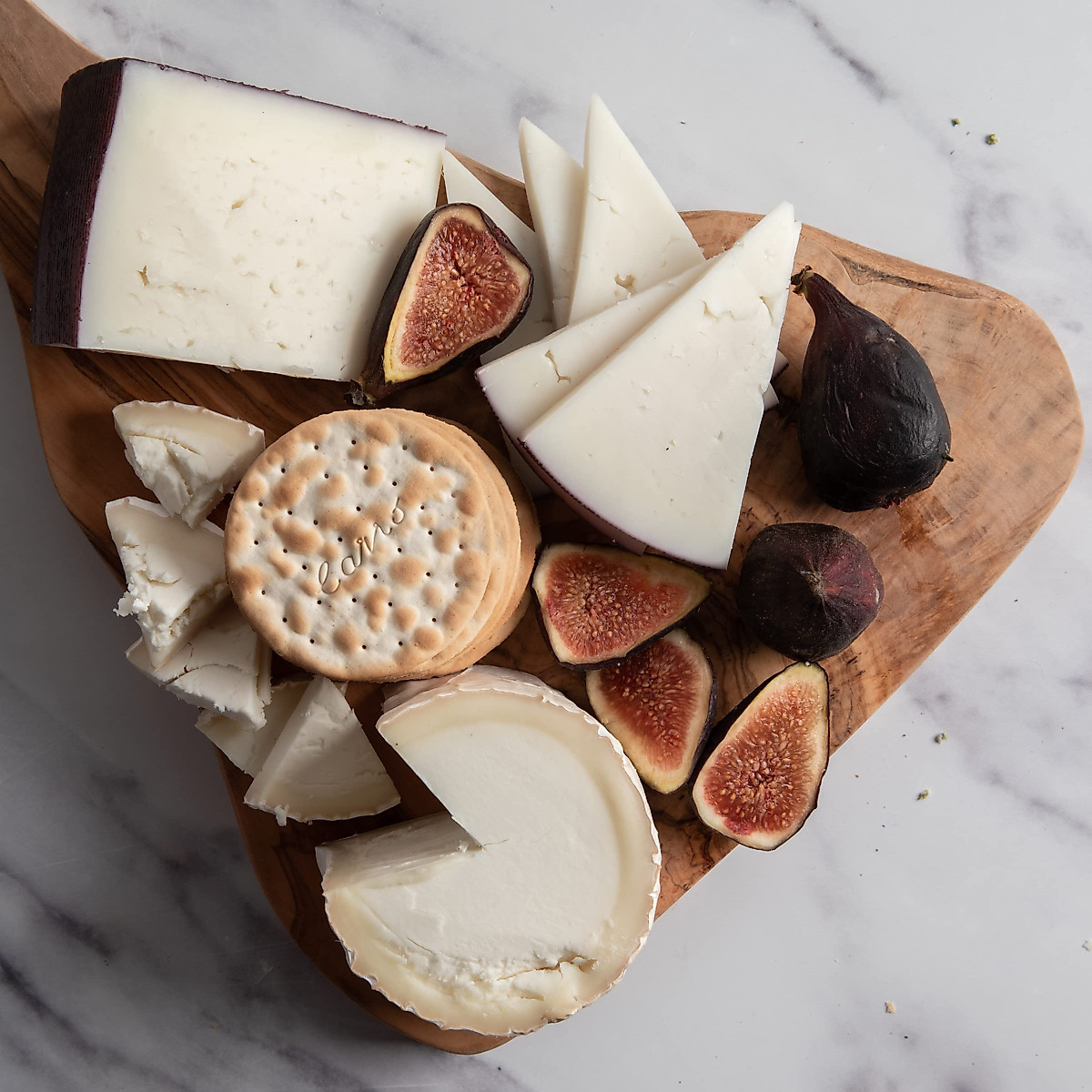 Great Goat Cheeses of the World (30 ounce)