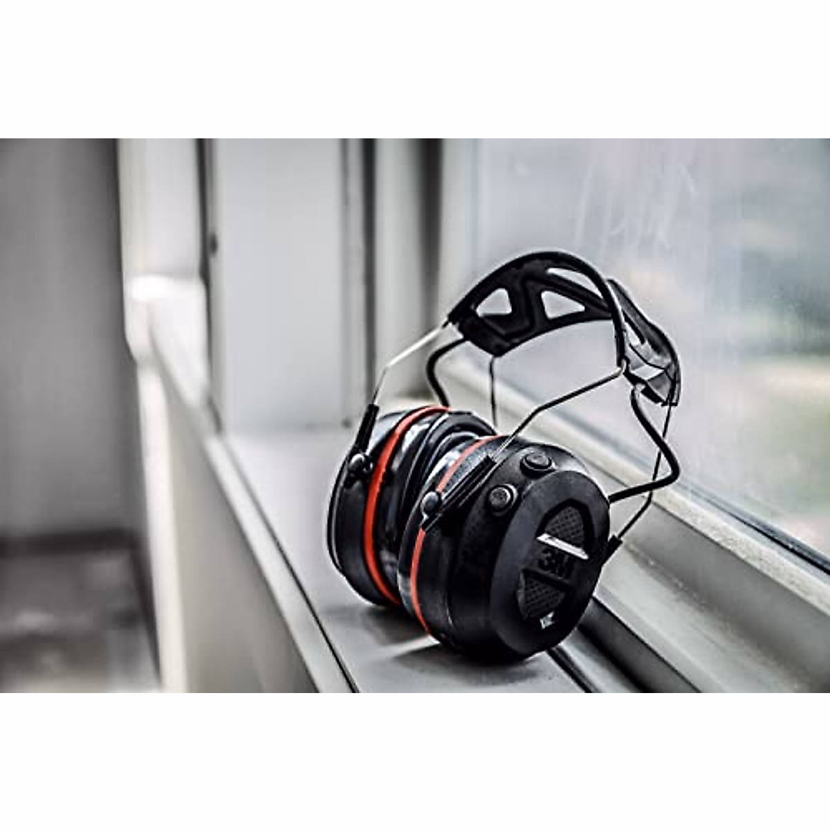 3M Pro-Protect + Gel Cushions Electronic Hearing Protector with Bluetooth Wireless Technology, NRR 26 dB, Black, Medium