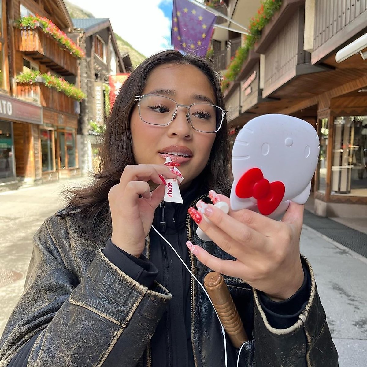 Impressions Vanity Hello Kitty Kawaii Compact Mirror with Touch Sensor Switch for Purse, LED Makeup Mirror with 2X Magnifying Top and Adjustable Brightness (White)