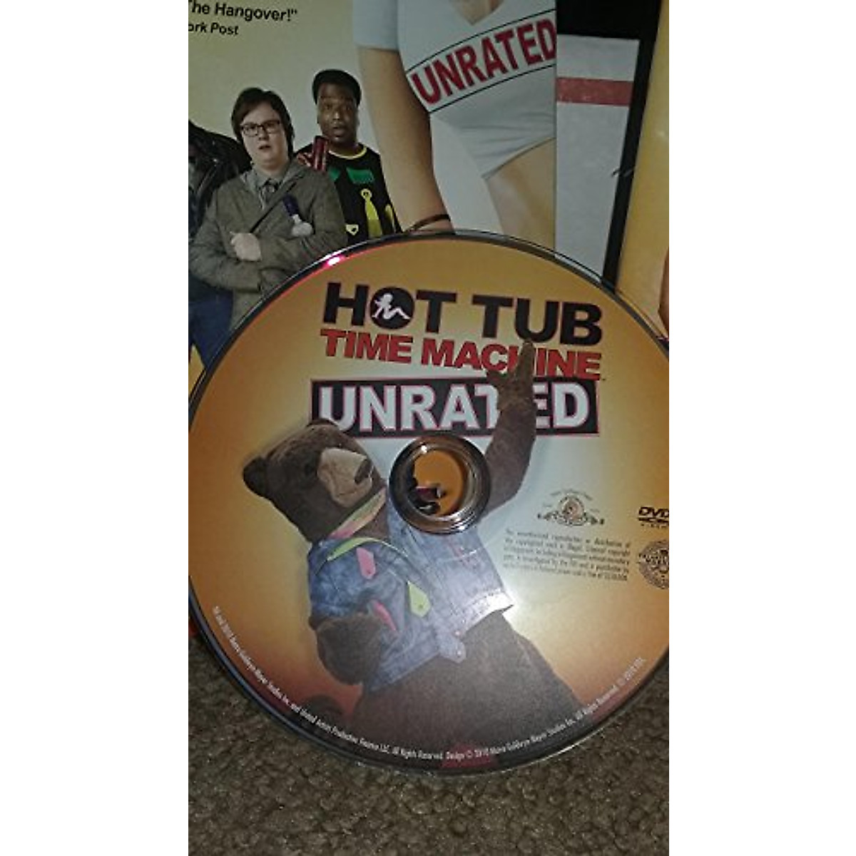 Hot Tub Time Machine (DVD / WS / ENG-SP-FR-SUB) John Cusack, Lizzy Caplan , Clark Duke, Craig Robinson, Rob Corddry, Chevy Chase, Sebastian Stan, Charlie McDermott, Lyndsy Fonseca, Kellee Stewart, Crispin Glover