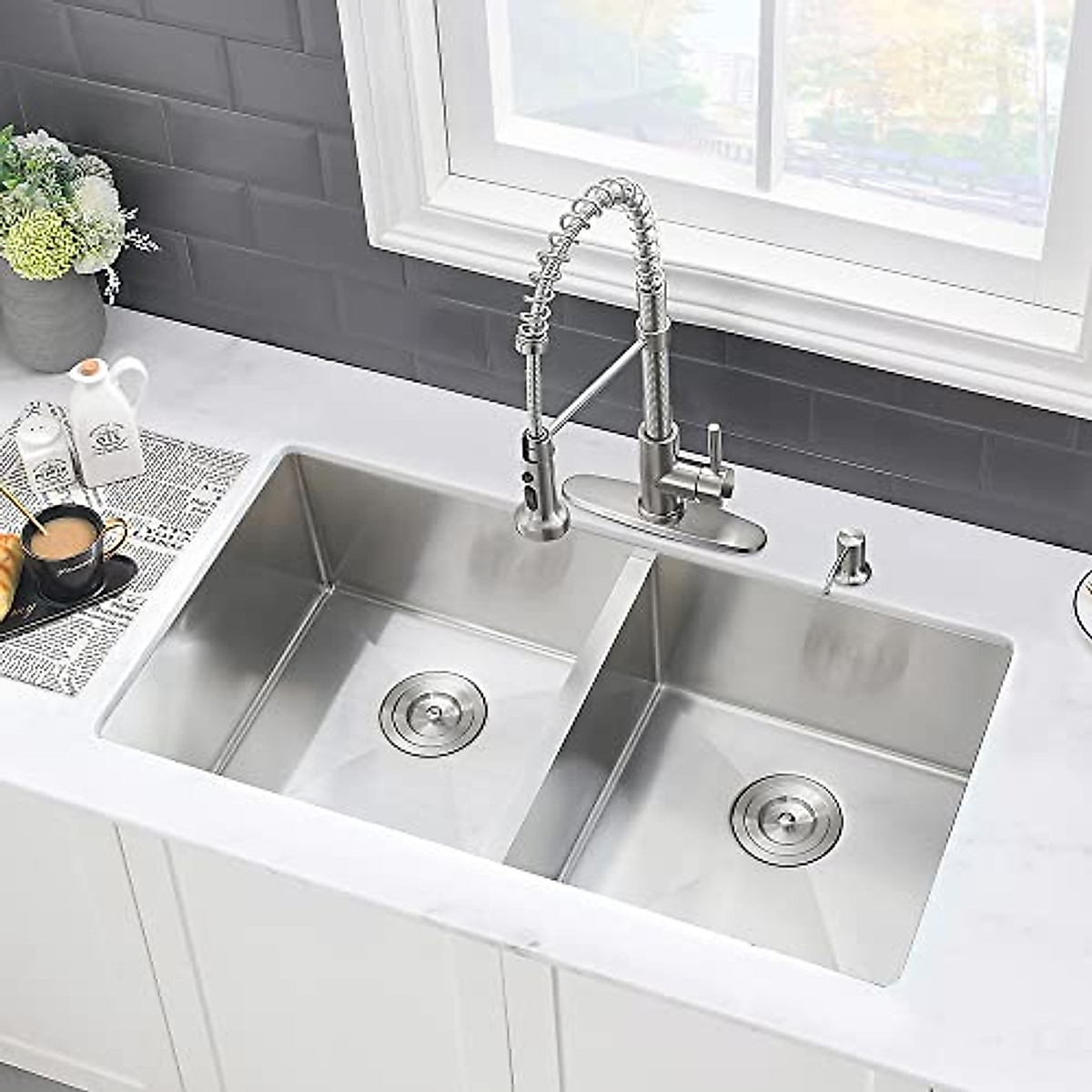 33 Undermount Kitchen Sink Double Bowl -VASOYO 33x19 Undermount Stainless Steel Kitchen Sink 16 Gauge Deep 50/50 Undermount Double Bowl Kitchen Sink with Cutting Board