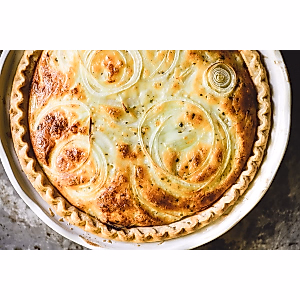 TomorrowSeeds - Vidalia Onion Seeds - 200+ Count Packet - for 2024 (Yellow Granex) Sweet Onions Shortday USA Vegetable Scallion Green White Red