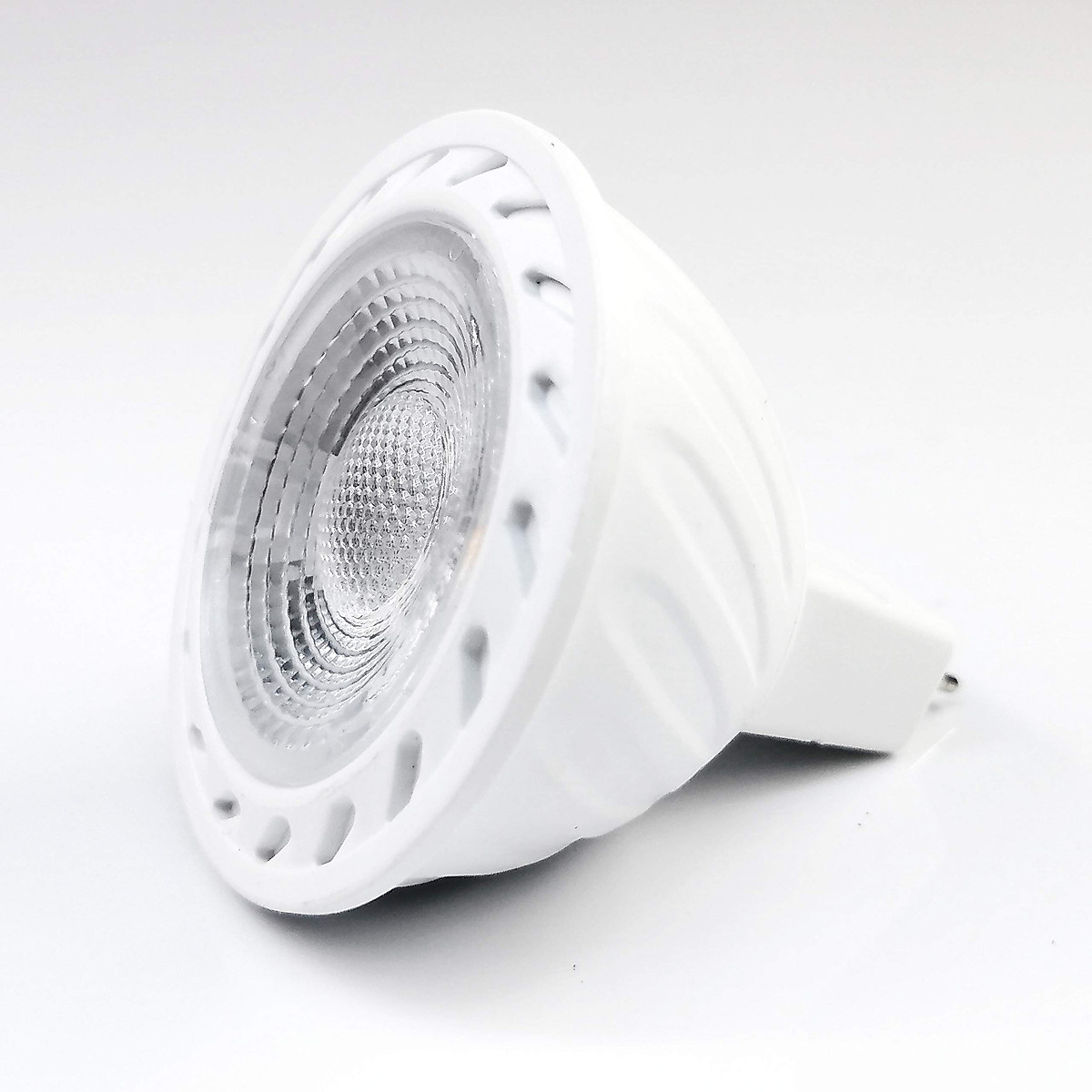 ALIDE MR16 3W Led Bulbs 20W Halogen Equivalent,2700K Soft Warm White,12V GU5.3 Low Voltage Bulb for Outdoor Landscape Flood Yard Garden Track Lighting,Non-Dimmable 270lm,38 Deg,6 Pack