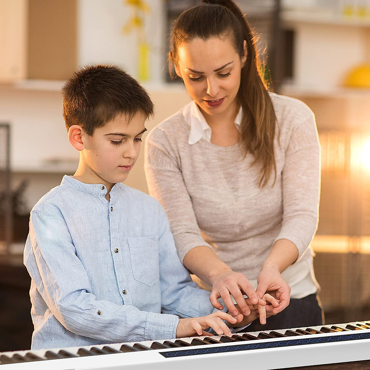 HONEY JOY Digital Piano 88 Key Semi-Weighted, Full Size Portable Electric Piano Keyboard with Sustain Pedal, MIDI Touch Sensitive Keyboard with Bluetooth, Musical Teaching Keyboard Toy (White)