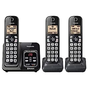Panasonic KX-TG833SK Bluetooth Link2Cell Cordless Phone with Voice Assist and Answering Machine = 3 Handsets