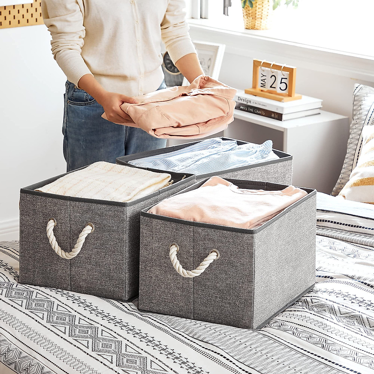 SONGMICS Fabric Storage Boxes, Set of 3 Storage Cubes, Foldable Baskets with Handles, 15.7 x 11.8 x 9.8 Inches, Toy Storage, Linen Pattern, Gray URFB013G01