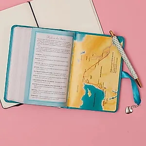 NKJV, Simply Charming Bible, Hardcover, Blue: Charm Bible Blue Edition