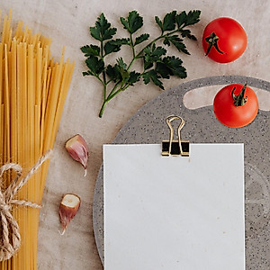 Cabilock Kitchen Cutting Board Round Plastic Chopping Block Hangable Fruit Vegetables Cutting Board with Handles for Home Restaurant Pub 31. 0x0. 5cm