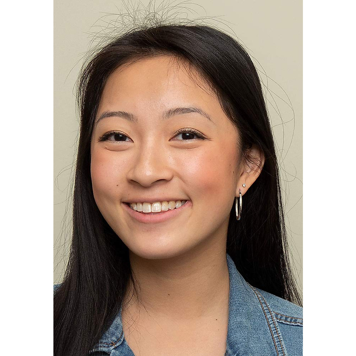 Medium 14K White Gold Oval Hoop Earrings, 1.2 In (31mm) (2mm Tube)