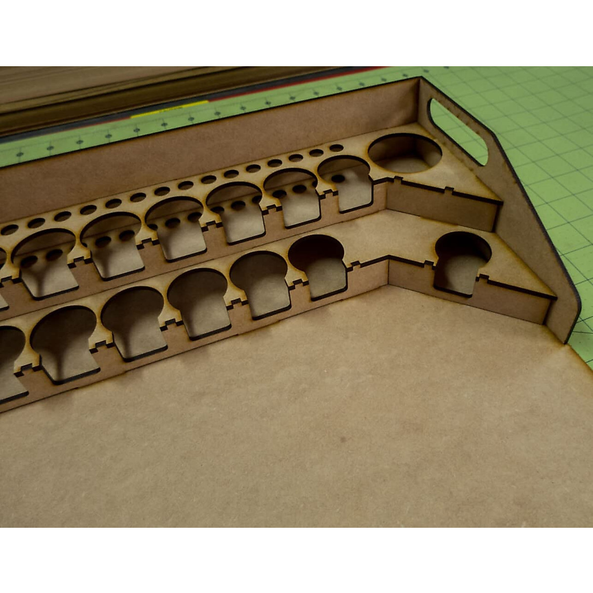 GameCraft Miniatures Painting Station - 34mm for GW, Citadel, Model Master, etc