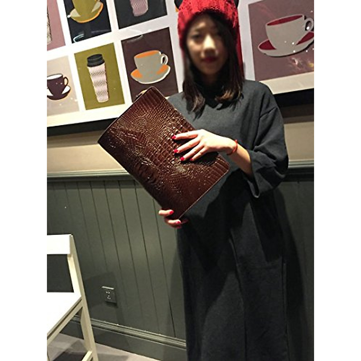 Mily Fashion Crocodile Pattern Oversize Leather Envelope Clutch Ladies Portfolio Evening Handbag Brown