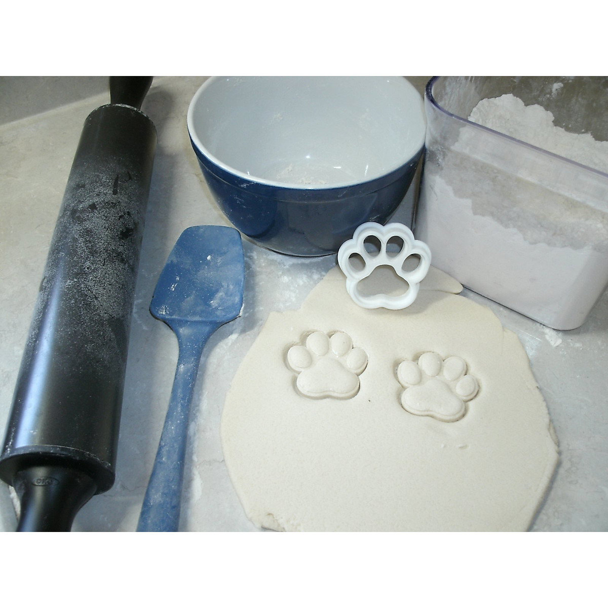 PAW PRINT DOG CAT PET BIRTHDAY SMALL COOKIE CUTTER MADE IN USA PR744