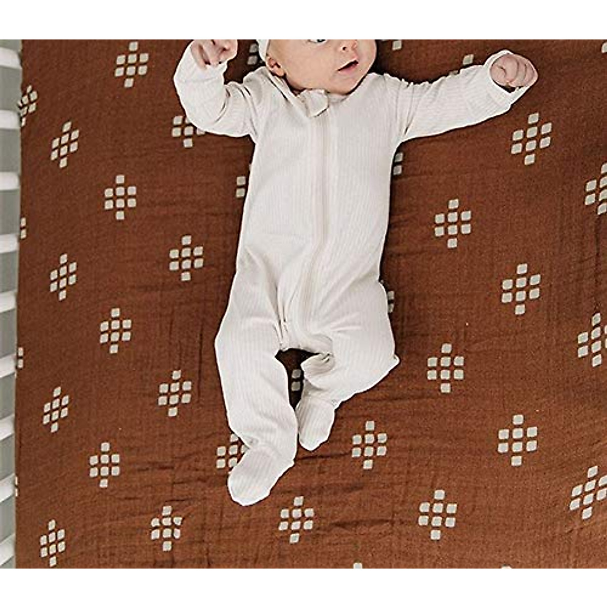 Goelsakurara Newborn Baby Boy Girl Romper Bodysuit Long Sleeve Footie Onesie Jumpsuit Ribbed Fall Winter Clothes Outfit (C-Zipper White,0-3 Months)