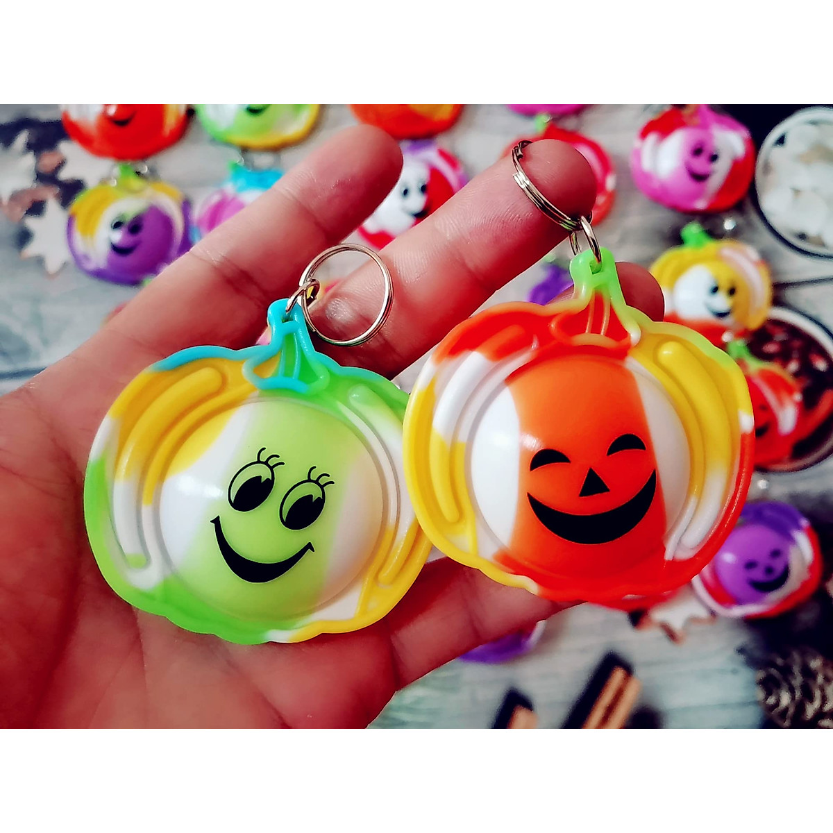 Roaqua Bulk 30 Packs Pumpkin Push Fidget Bubble Mini Pop Fidget for Teens and Kids,Small Birthday Halloween Party Favors Supplies and Classroom Student Prizes Gifts