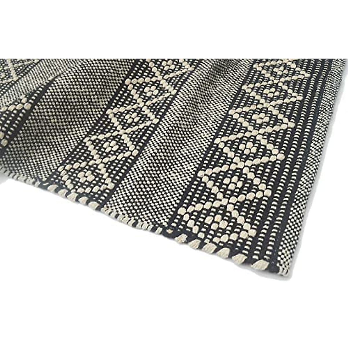 Chardin home Black & Ivory Boho Throw Rug 2x3 feet |Hand Woven Farmhouse Rug | Great in Kitchens entryways doormats Bathrooms Meditation Mat | Machine Washable & Reversible Cotton Rugs