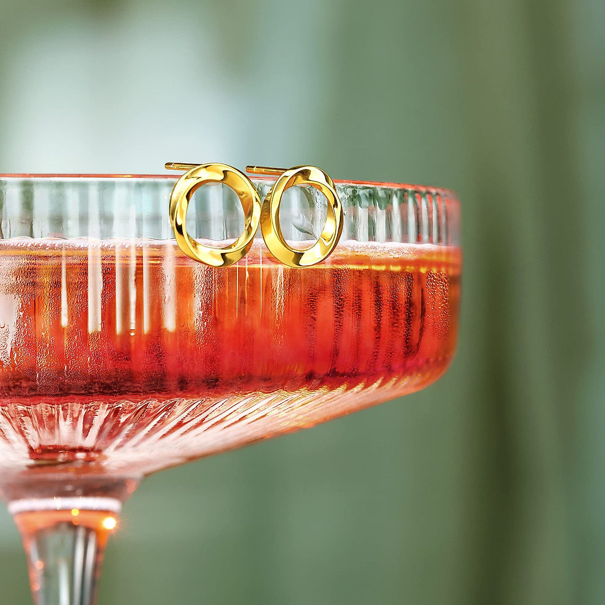 CHOW SANG SANG Dazzling Mirror Gold 999 24K Solid Gold Mobius Strips, Endless love Hoop Stud Earrings for Women 93863E