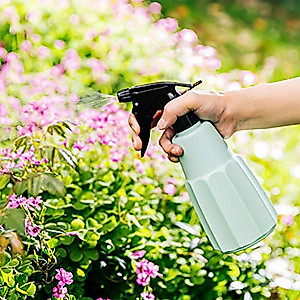 Adjustable Empty Spray Bottle Plastic Water Pot Handheld Pressing Garden Watering Can For Indoor Outdoor House Plants, Pet, Spray (Mint Green_500ml, One Size)