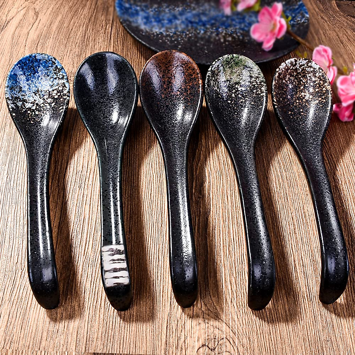 7 inch Japanese and Korean Ramen Spoon Set of 5, Asian Soup Spoon Chinese Soup Spoon Curved Handle Soup Spoon Long Handle Ceramic Miso Soup Spoons