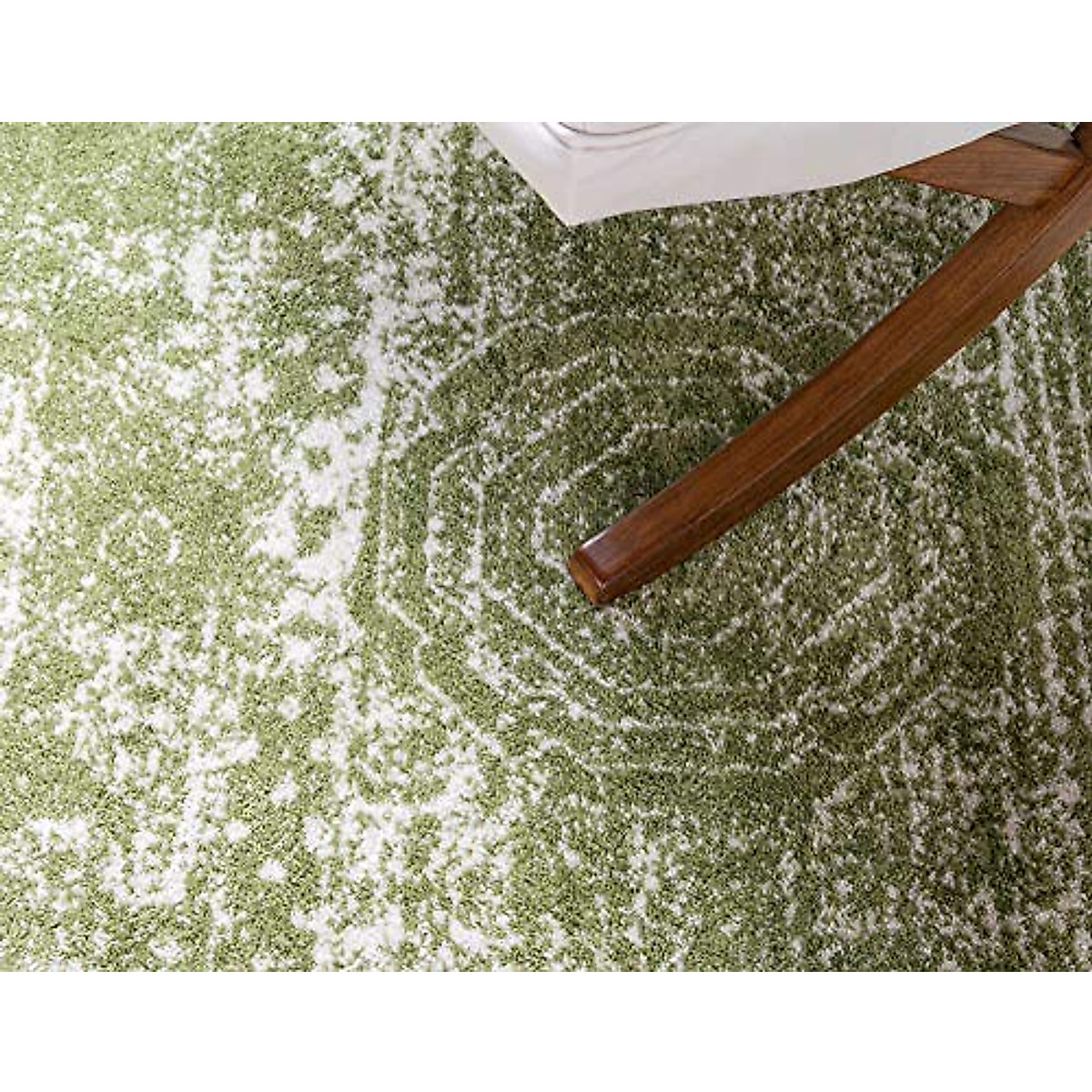 Unique Loom Bromley Collection Area Rug - Wells (3' Round, Green/ Ivory)