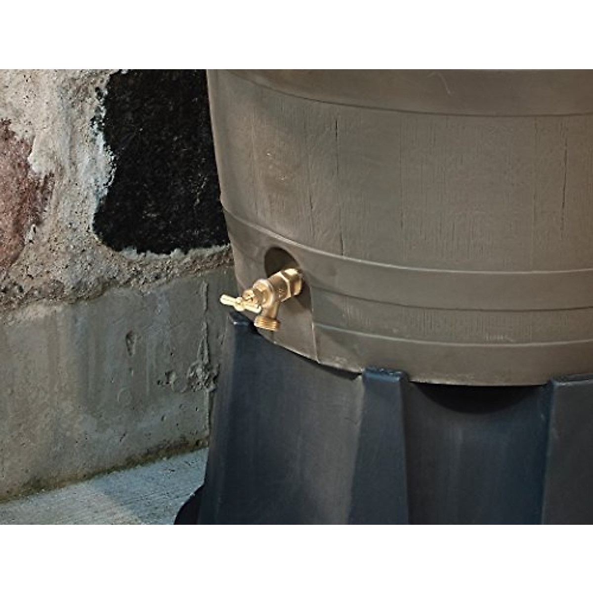 RTS Home Accents 50-Gallon Rain Water Collection Barrel with Brass Spigot, Brown