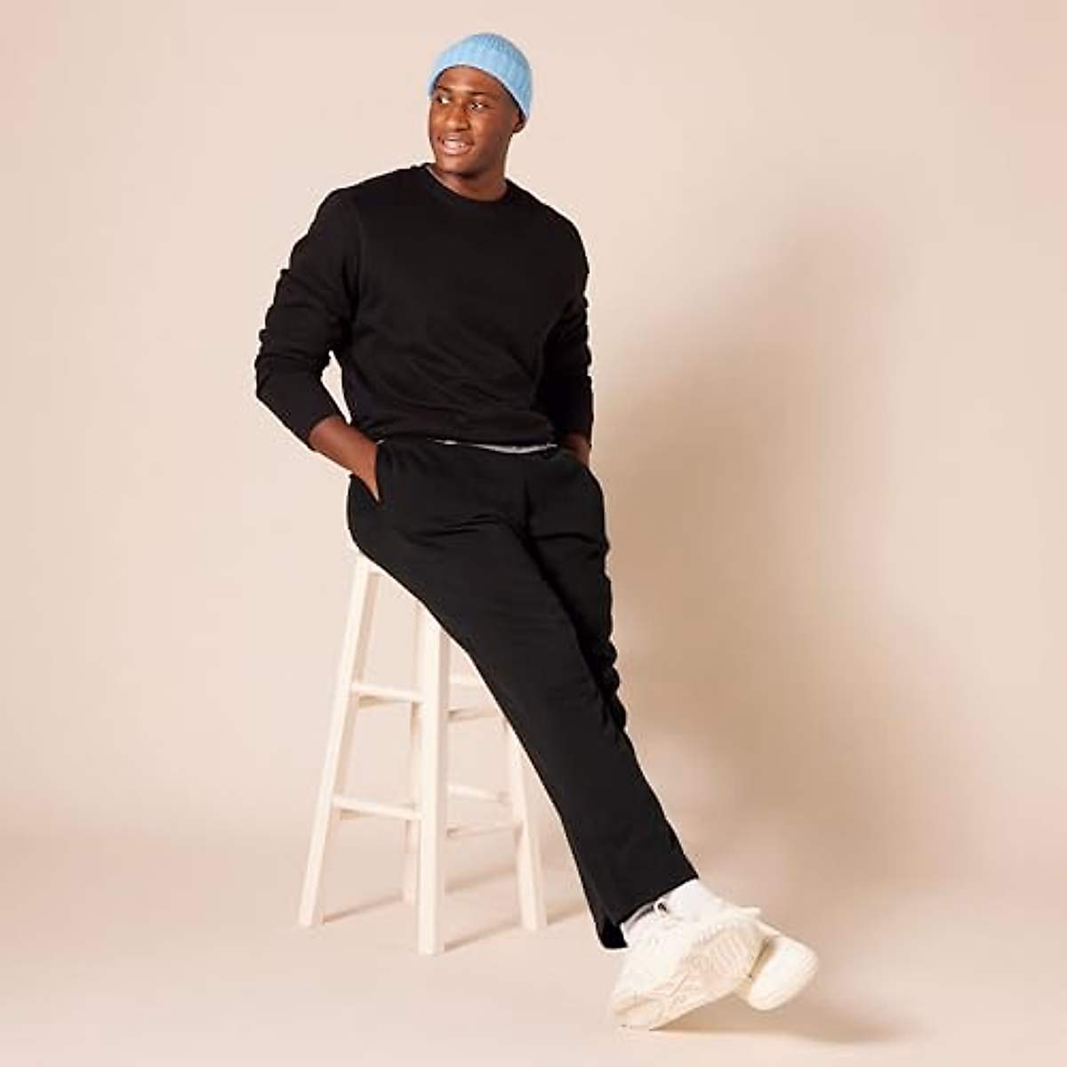 Amazon Essentials Men's Fleece Sweatpant (Available in Big & Tall), Black, Medium