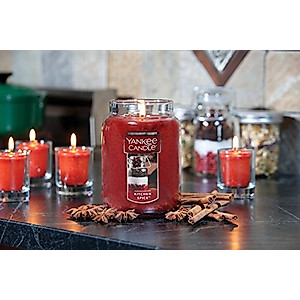 Yankee Candle Kitchen Spice Scented, Classic 22oz Large Jar, Single Wick, Over 110 Hours of Burn Time, Ideal for Home and Celebrations
