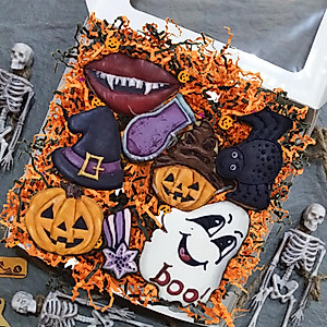 TORONTOKYO 2LB Halloween Black Orange Crinkle Cut Paper with Pumpkin Bat Ghost Witch Star Confetti, Raffia Paper Shredded Paper Filler for Gift Wrapping Craft DIY Basket Filling Party Decoration