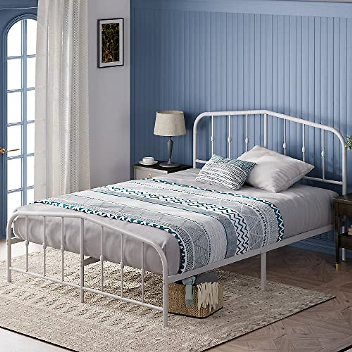 Zinus Heidi Metal Platform Bed Frame / Steel Mattress Foundation / No Box Spring Needed / Easy Assembly, White, Full