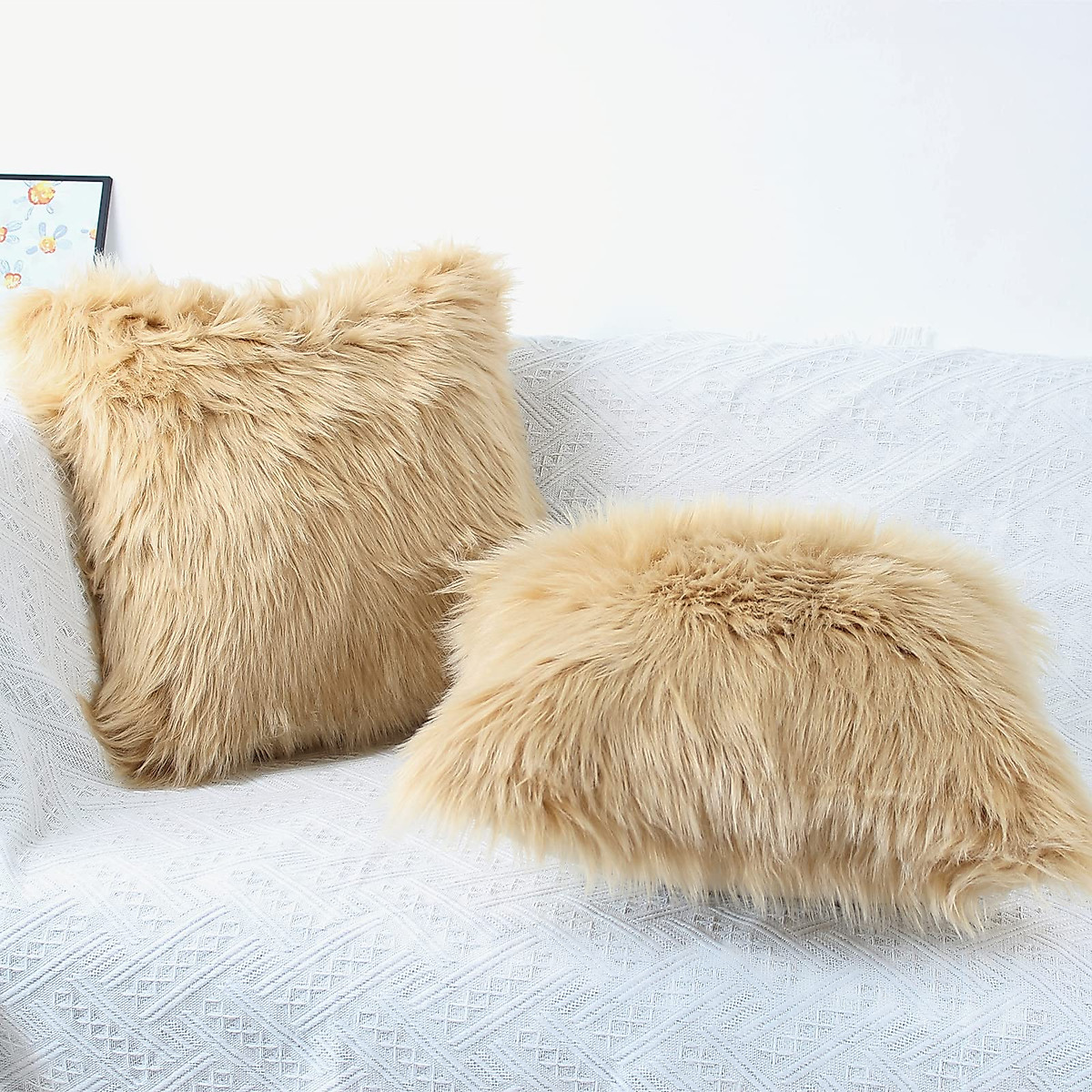 OYIMUA Fluffy Decorative Throw Pillow Covers 20×20, Faux Fur Farmhouse Luxury Pillow Cases,Soft Plush Fuzzy Beige Cushion Covers for Sofa Couch Living Room Bedroom Set of 2