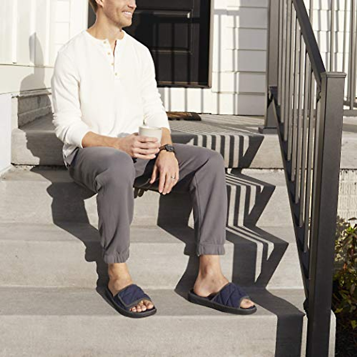 Dearfoams Men's Indoor/Outdoor Adjustable Machine Washable Memory Foam Terry Slide Slipper, Navy Blazer (Quilted), 11-12