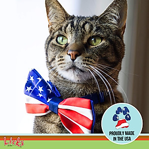 Licks Pill Free Cat Hairball Support - Cat Grooming Supplies & Cat Hairball Remedy - Beeswax & Cod Liver Oil Hairball Control - Skin Supplement for Cats - Gel Packets - 30 Use