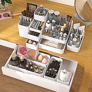 Makeup Organizer with Drawers, Countertop Organizer for Vanity, Bathroom and Bedroom Desk Cosmetics Display Case for Brushes, Lotions, Perfumes, Eyeshadow, Lipstick and Nail Polish, White