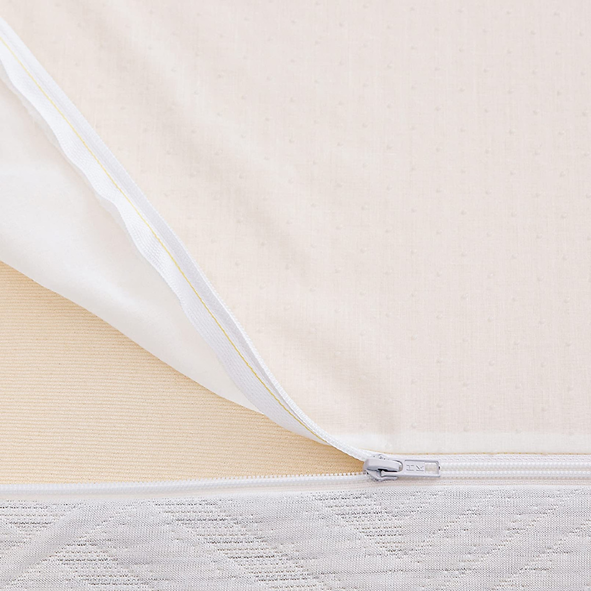 WUYASON 10 Inch Cooling Gel Memory Foam Mattress in a Box, Foam Mattresses for Cooler Sleep & Pressure Relief, Green Tea Infused Medium Soft Bed Mattresses, Vibrant (Queen)