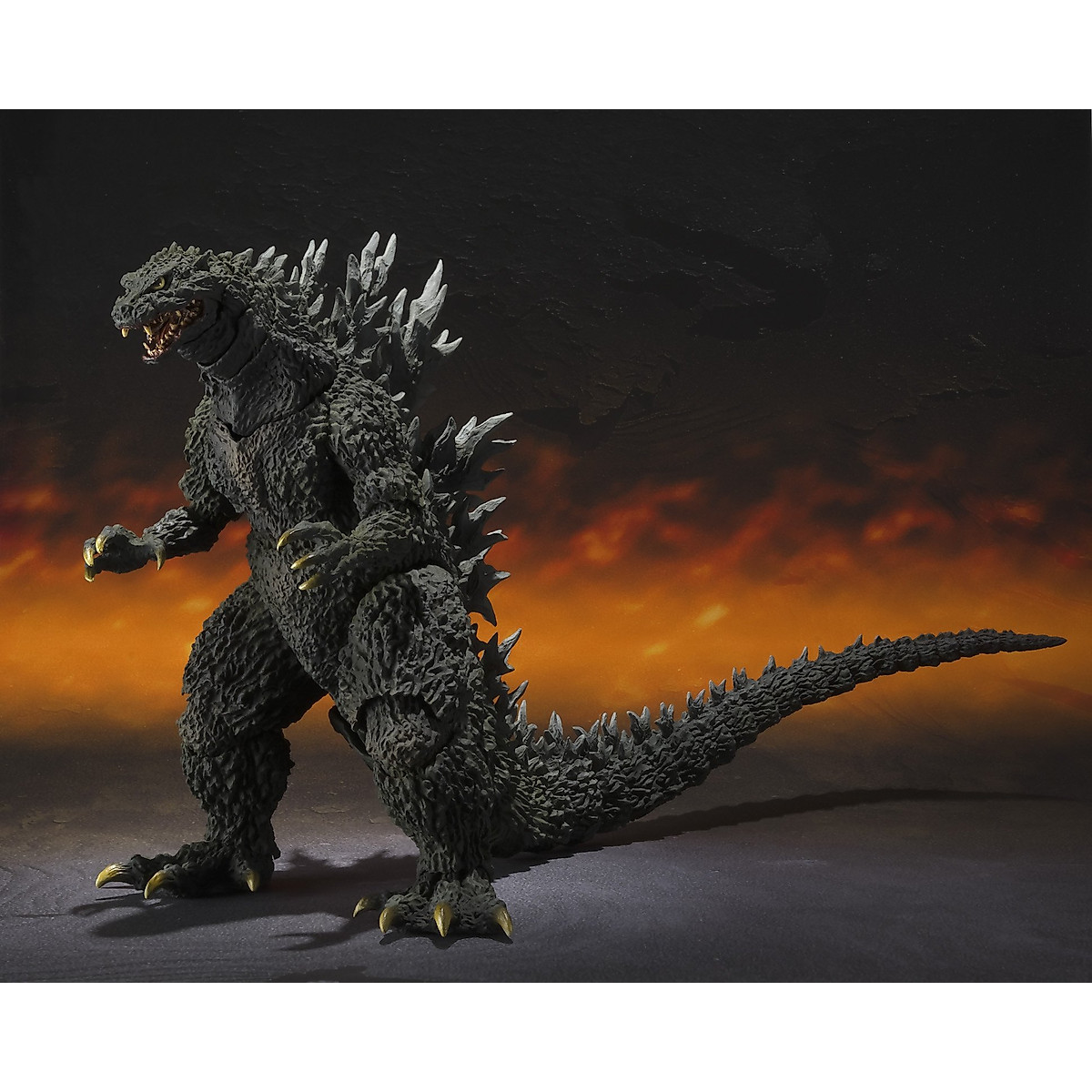 TAMASHII NATIONS Bandai MonsterArts Godzilla 2000 Millennium Special Color Version S.H. Figuarts Action Figure