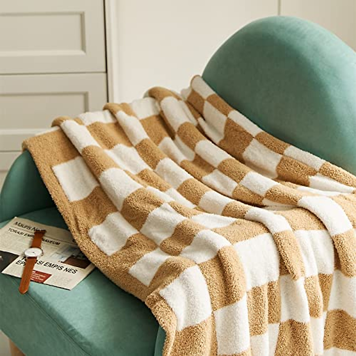 Checkerboard Throw Blanket Soft Cozy Khaki Blanket Reversible Fleece Checker Blanket for Couch Sofa Winter Warm Fuzzy Bed Knitted Blanket 60×80 Inches