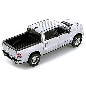 2019 RAM 1500 Laramie Crew Cab Pickup Truck Silver 1/24 Diecast Model Car by Motormax 79357