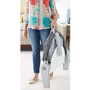 Fisher-Price On-the-Go Baby Dome Bubbles, travel portable play space and napping spot with canopy [Amazon Exclusive]