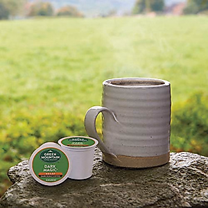 Green Mountain Coffee Roasters Dark Magic Decaf, Single-Serve Keurig K-Cup Pods, Dark Roast Coffee, 12 Count (Pack of 6)