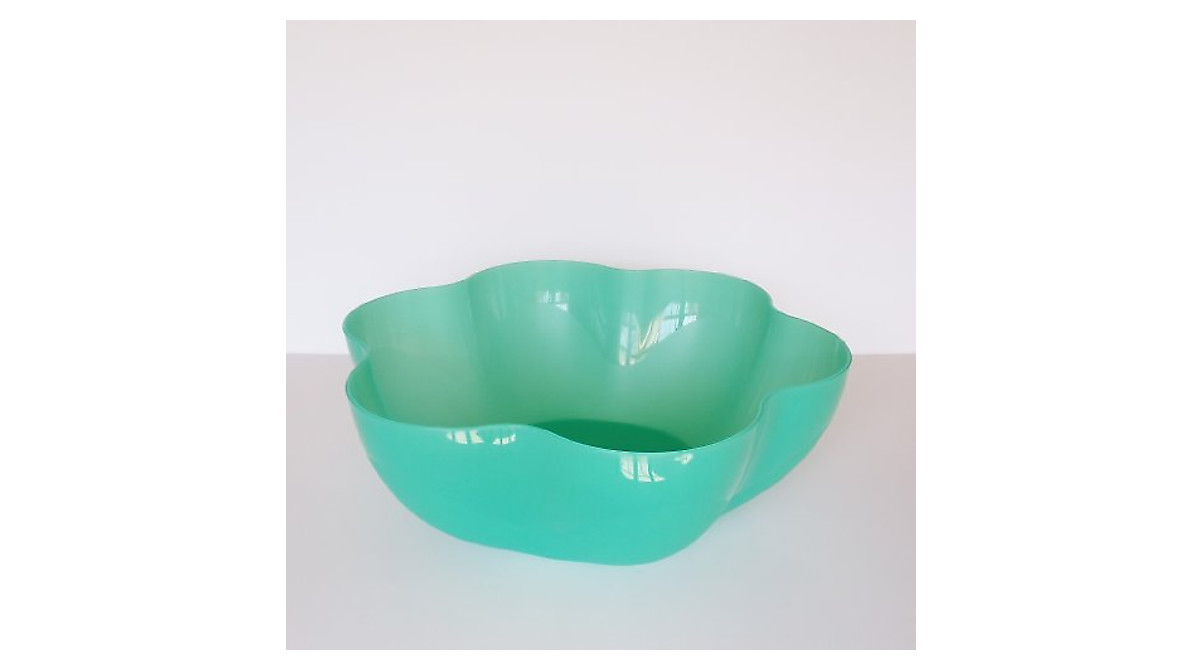 Tupperware Chip N Dip Set - 1.5 Gallon Laguna Green