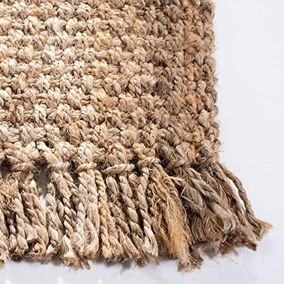 SAFAVIEH Natural Fiber Collection Runner Rug - 2'6" x 6', Natural, Handmade Tassel Jute, Ideal for High Traffic Areas in Living Room, Bedroom (NF467A)