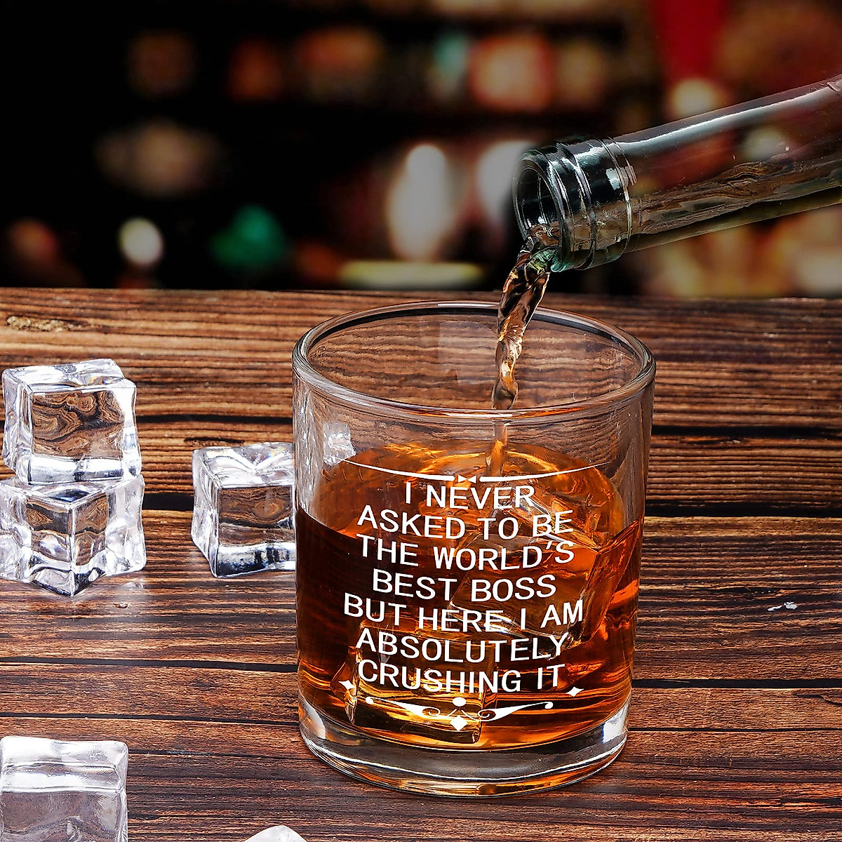 Modwnfy Funny Boss Whiskey Glass, Boss Day Old Fashioned Glass, 10 Oz the World's Best Boss Scotch Glass on Bosses Day Christmas Birthday Retirement, Gifts for Boss Father Brother Husband Friend