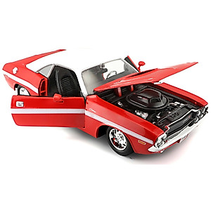 1970 Dodge Challenger R/T Coupe Red with White Top and White Stripes 1/24 Diecast Model Car by Maisto