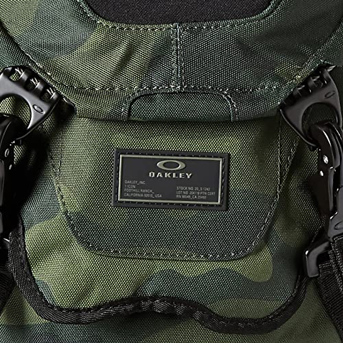 Oakley Men's Bathroom Sink Backpack, CORE CAMO, One Size