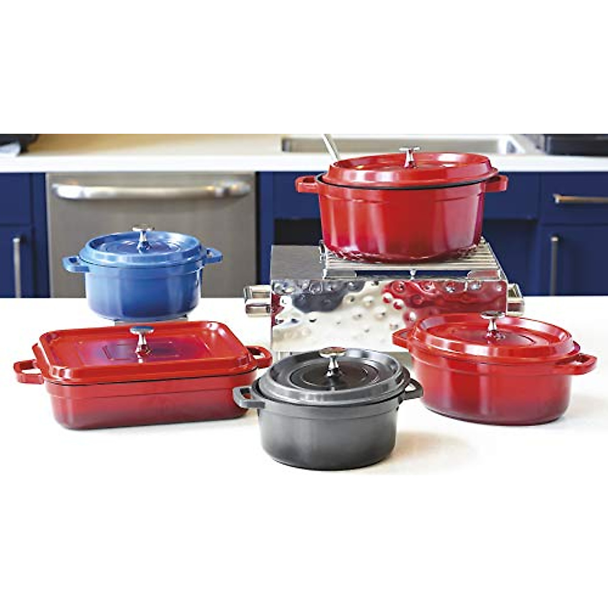 G.E.T. CA-008-R/BK Heiss Lightweight Cast Aluminum Braiser Pan / Casserole Dish, 4.5 Quart, Red