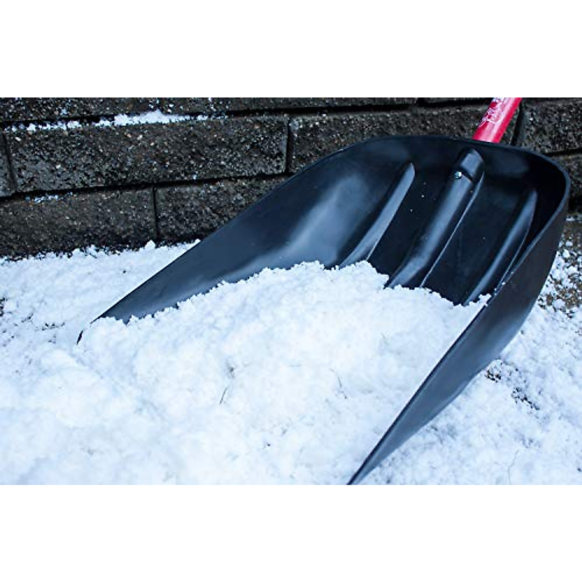 Bully Tools 92400 Snow/Grain Shovel. Fiberglass Dgrip Handle.