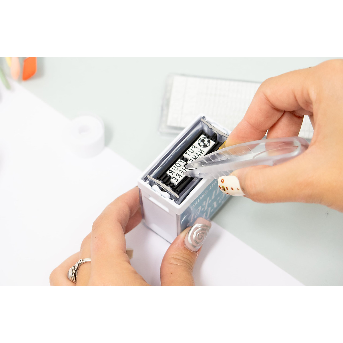 Mine Stamp Clothing Marker, Suitable for Books & Accessories, Personalize Garment, Childrens School Uniform/Clothes/Clothing Labels for Kids/Children, no Need to sew, for School Wear.