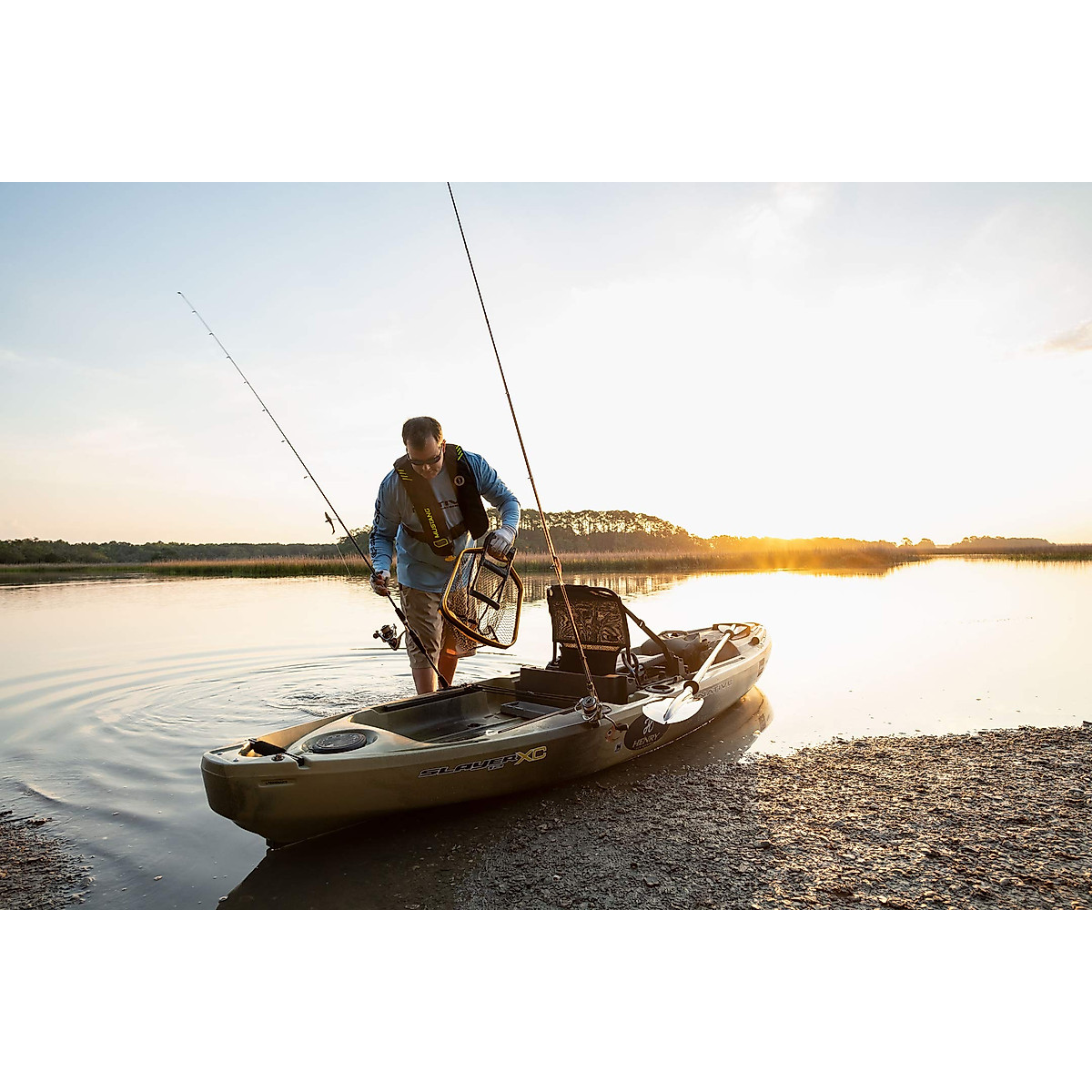 Frabill Trophy Haul Bearclaw 1418 Fishing Net, One Hand Designed Landing Net with built in Light, Black and Gold (FRBNX14L)