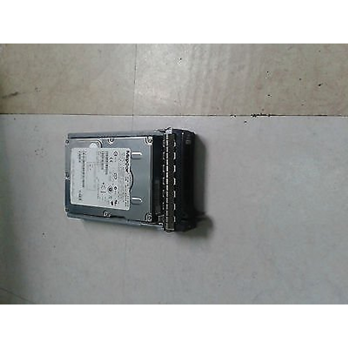 DELL WD6001BKHG-18D22V1 600GB 10K SAS 6G 2.5in WD HDD (Renewed)